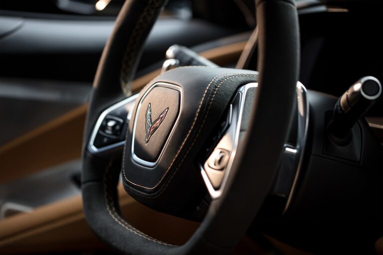 A Brief History of Steering Wheels