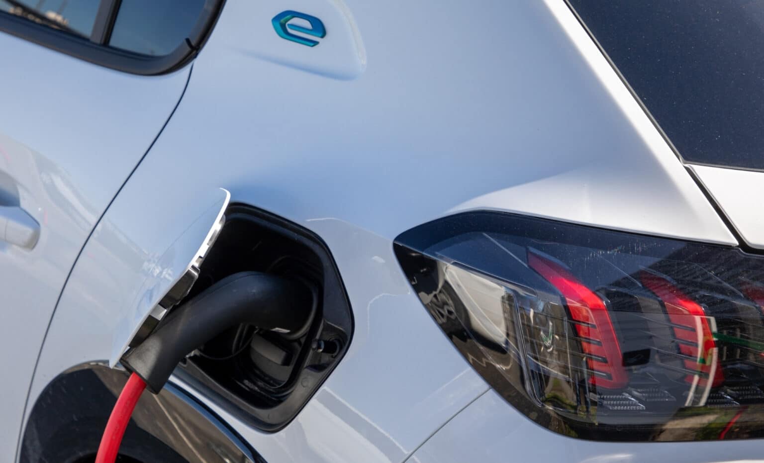 This Auto Giant Joins the Retreat From the 2030 All-Electric Plan