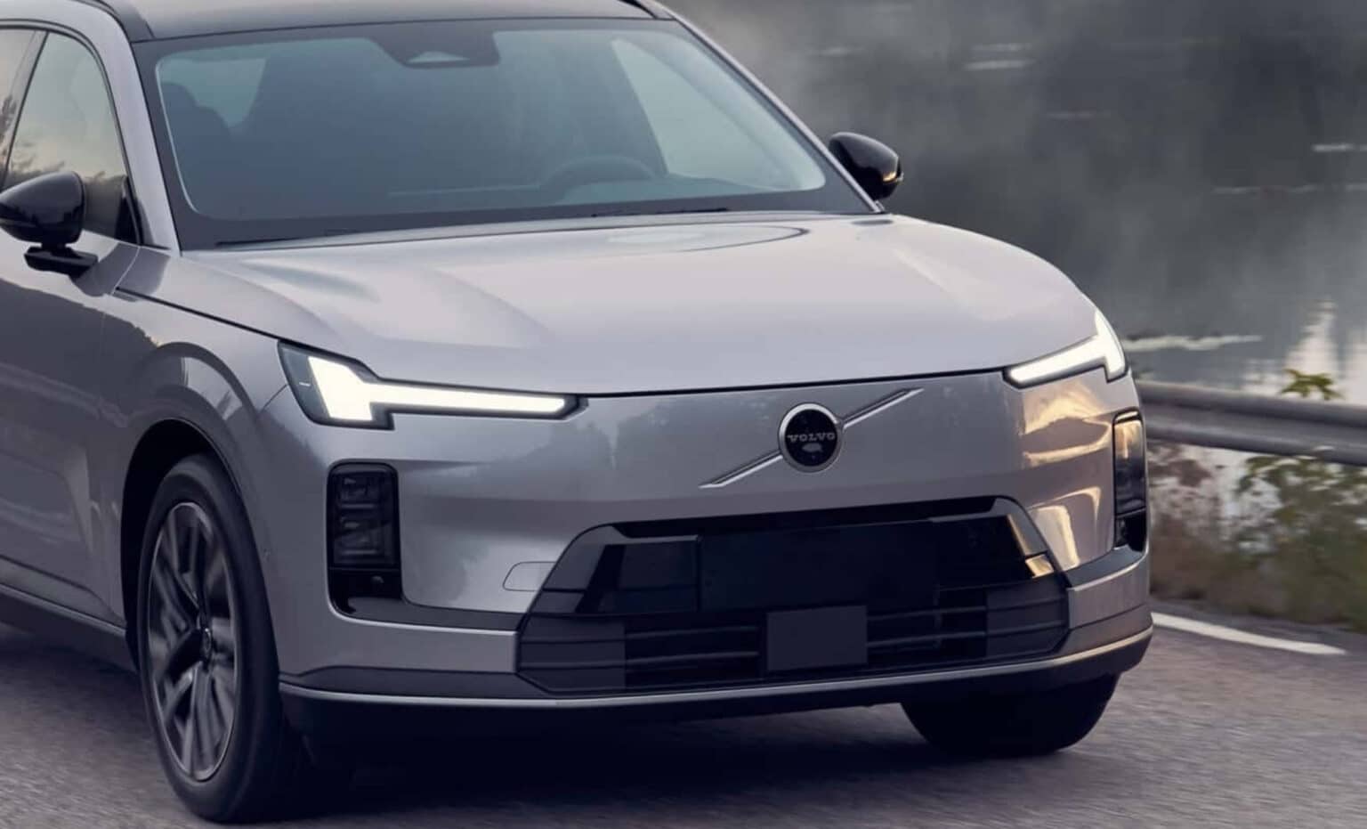 Volvo Delays Electric-Only Lineup, Will Keep Gas Engines Into Late 2030s