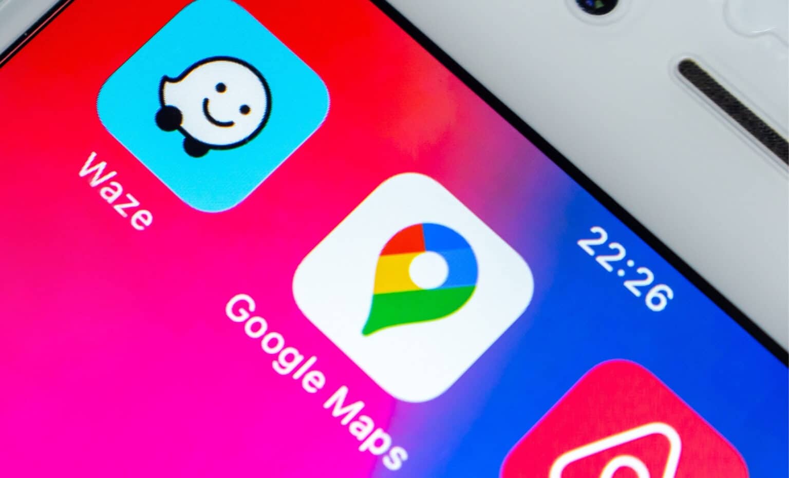 What Makes Waze Work Better Than Google Maps for Drivers