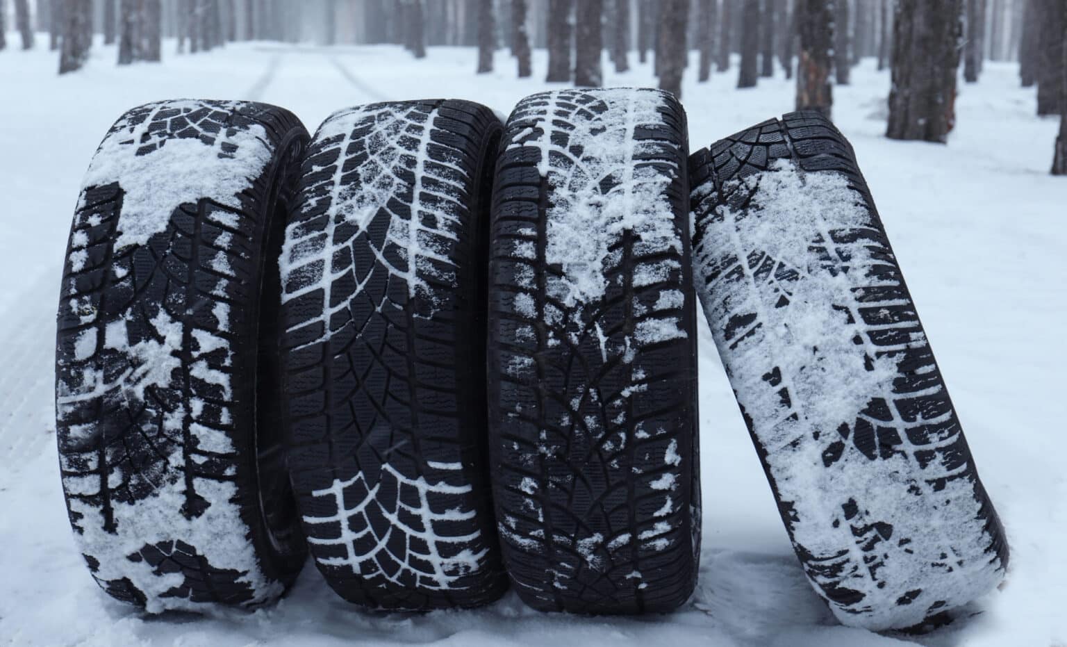 Snow Chains Vs. Snow Socks Vs. Winter Tires: What Should You Choose For ...