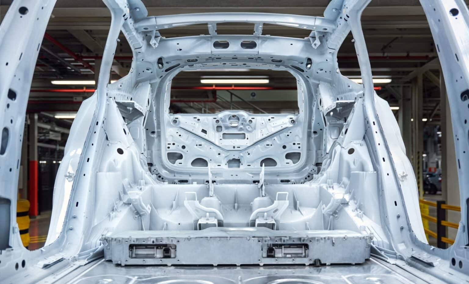 Volvo’s New EX60 Electric SUV Promises 400-Mile Range and Ultra-Fast ...