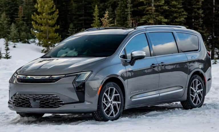 2018 Chrysler Pacifica Hybrid Safety
