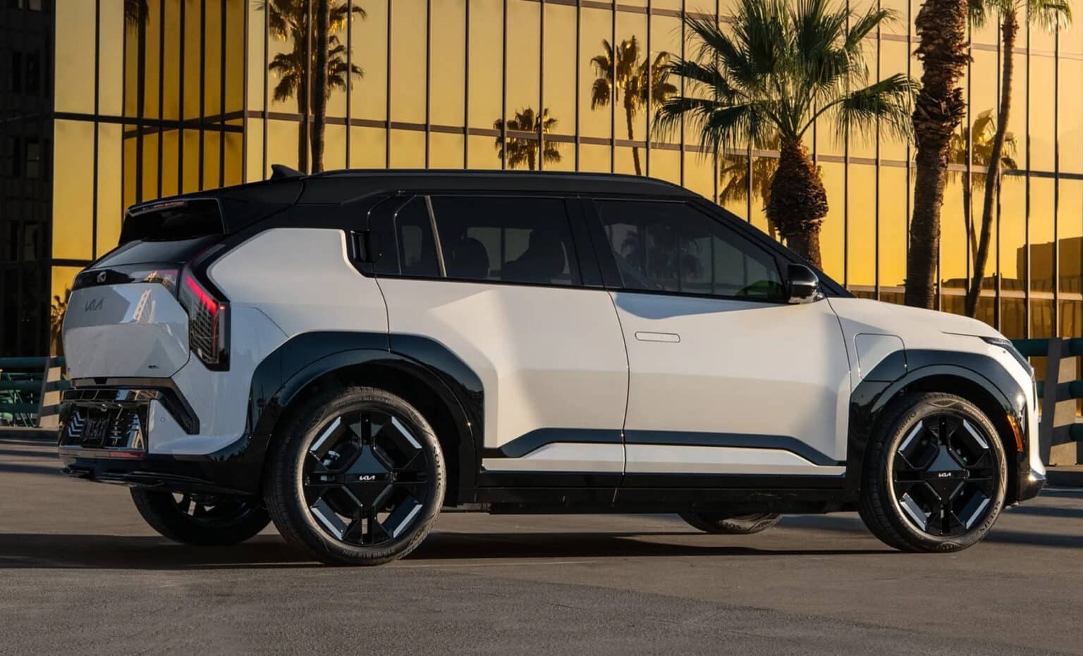 This New Kia EV3 Brings EV9 Styling to a Smaller SUV with Up to 320 ...