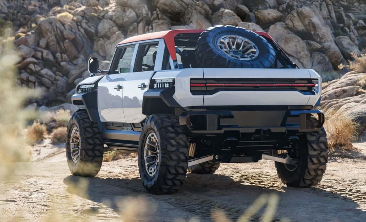 The New Hummer X Packs Seven Dashboard Screens and a Radical Interior ...