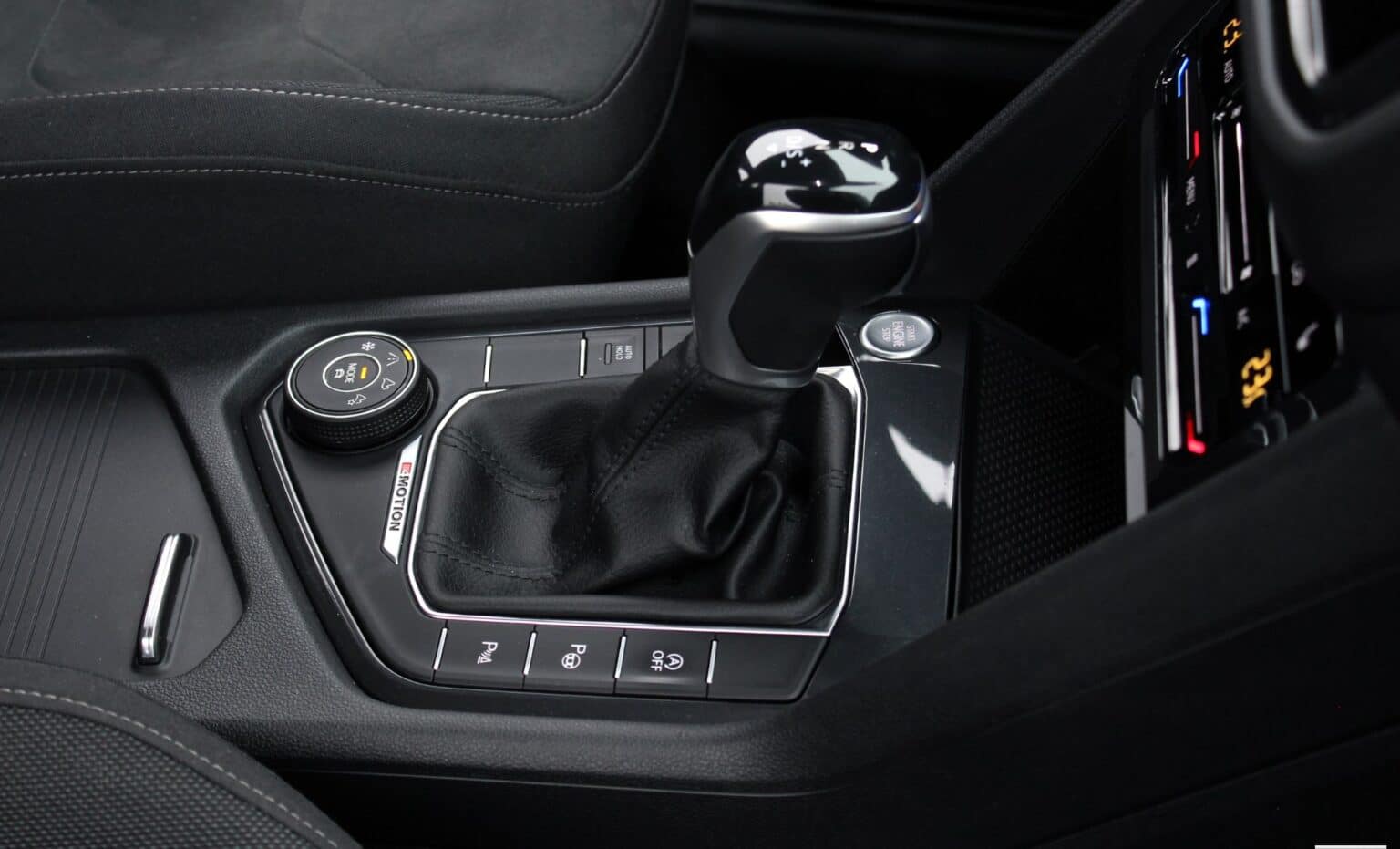 The Manual Volkswagen Is Becoming History in America as the Jetta GLI ...