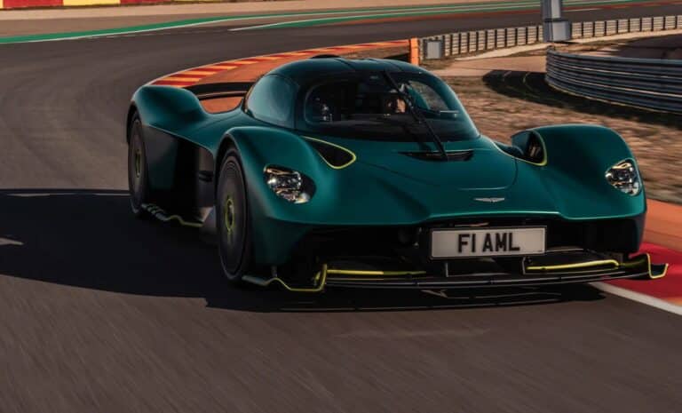 The Aston Martin Valkyrie Gets One of the Strangest Recalls Ever Issued ...