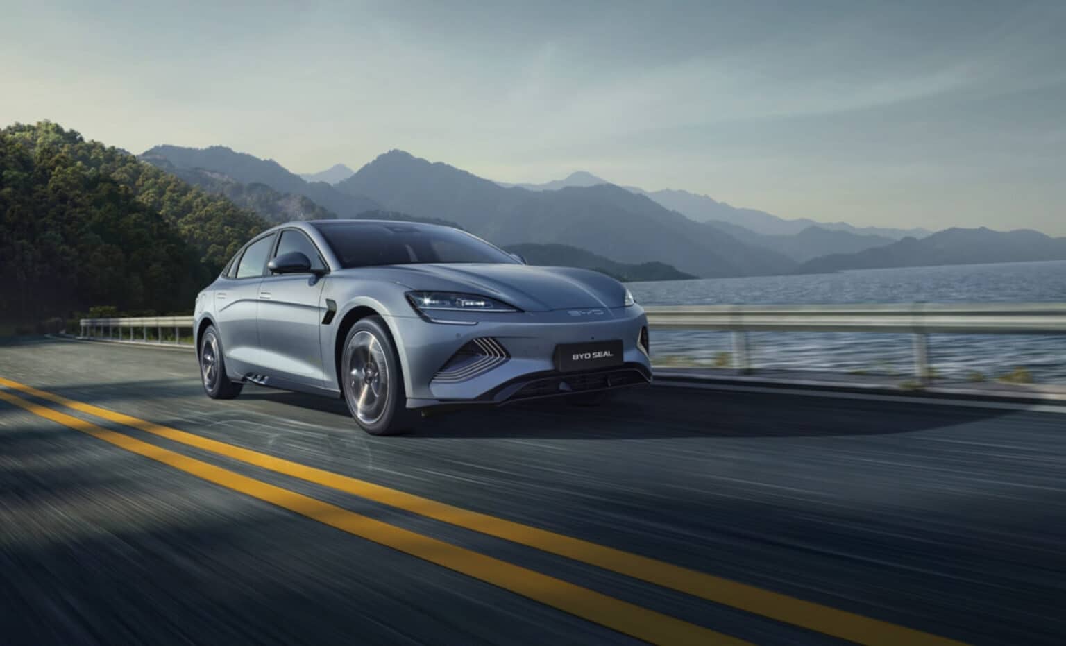 BYD Leads the Race for All-Solid-State EV Batteries by 2027 ...