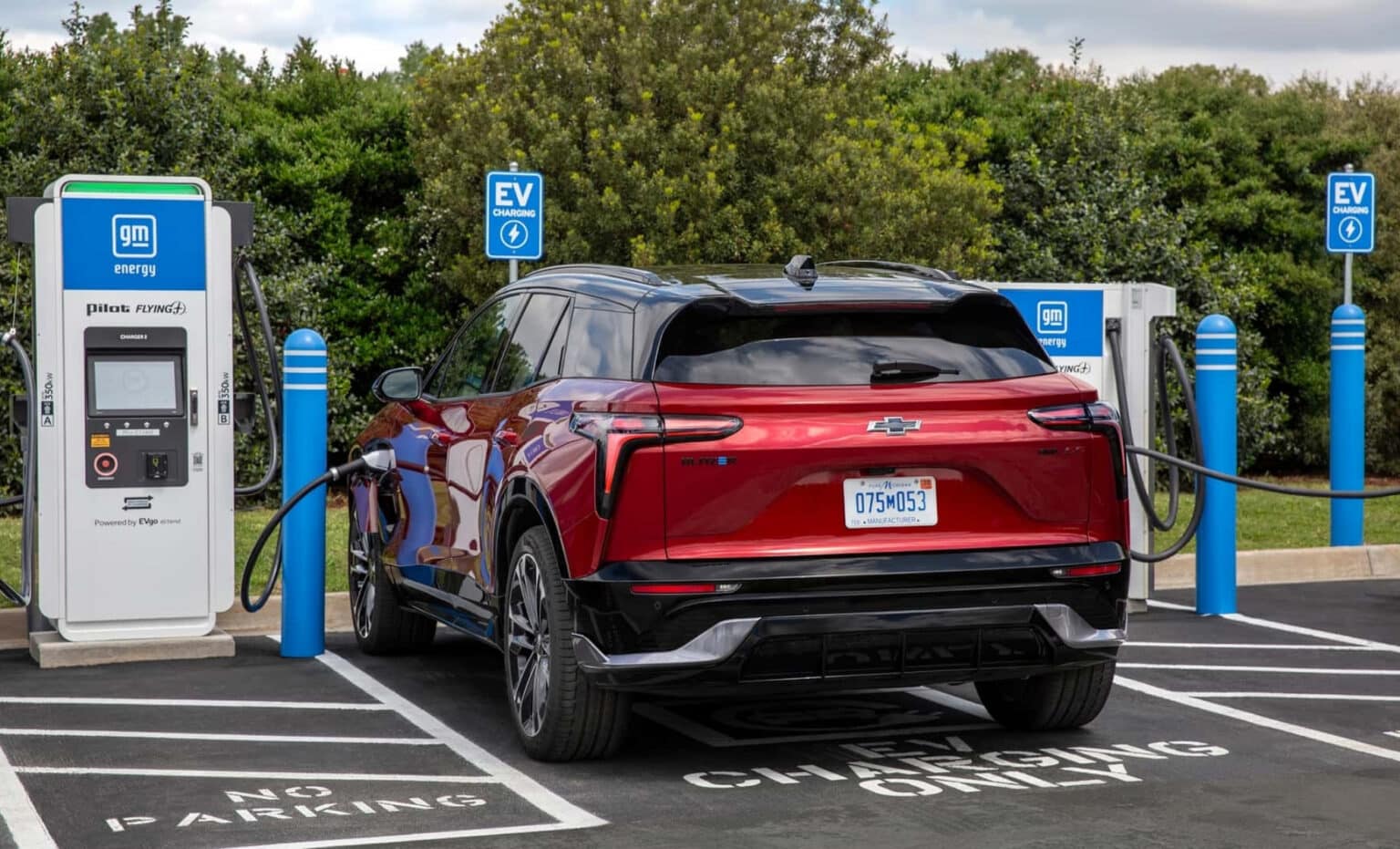 GM Simplifies EV Charging With New Energy Pass, Confirms NACS for All ...